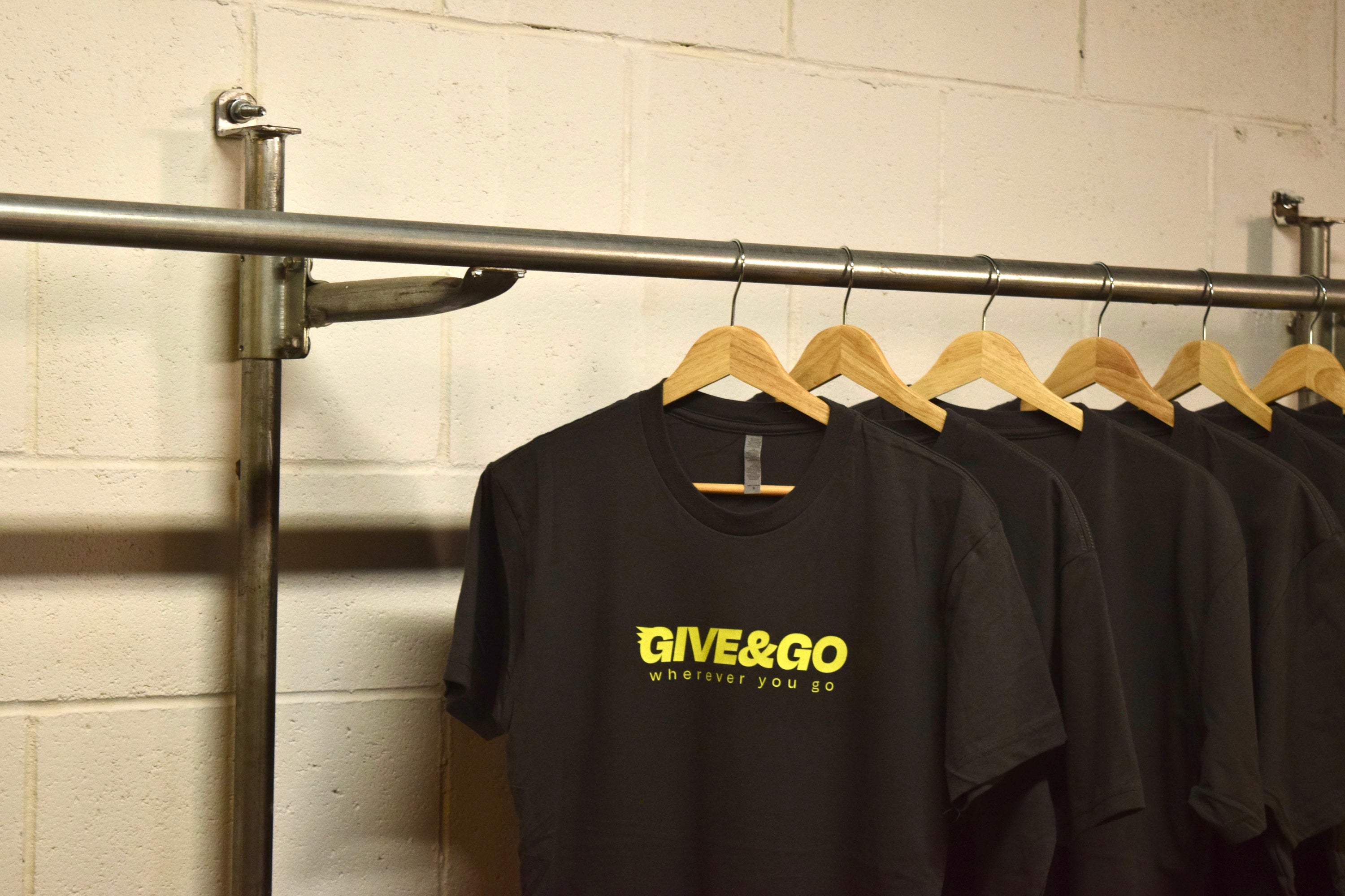 GIVE&GO - The Soccer Card Game